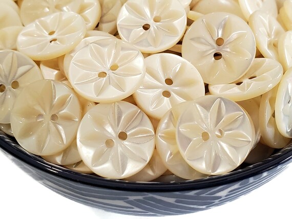 Vintage Shell Button With Starburst Carving 8 Pieces for - Etsy