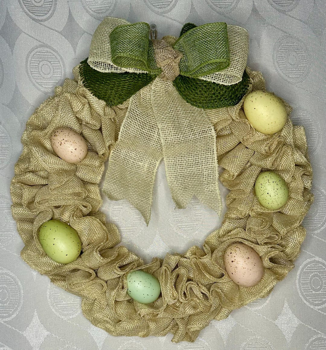 A Simple Rustic Burlap Wreath With Burlap Bow Plus Speckled Easter ...