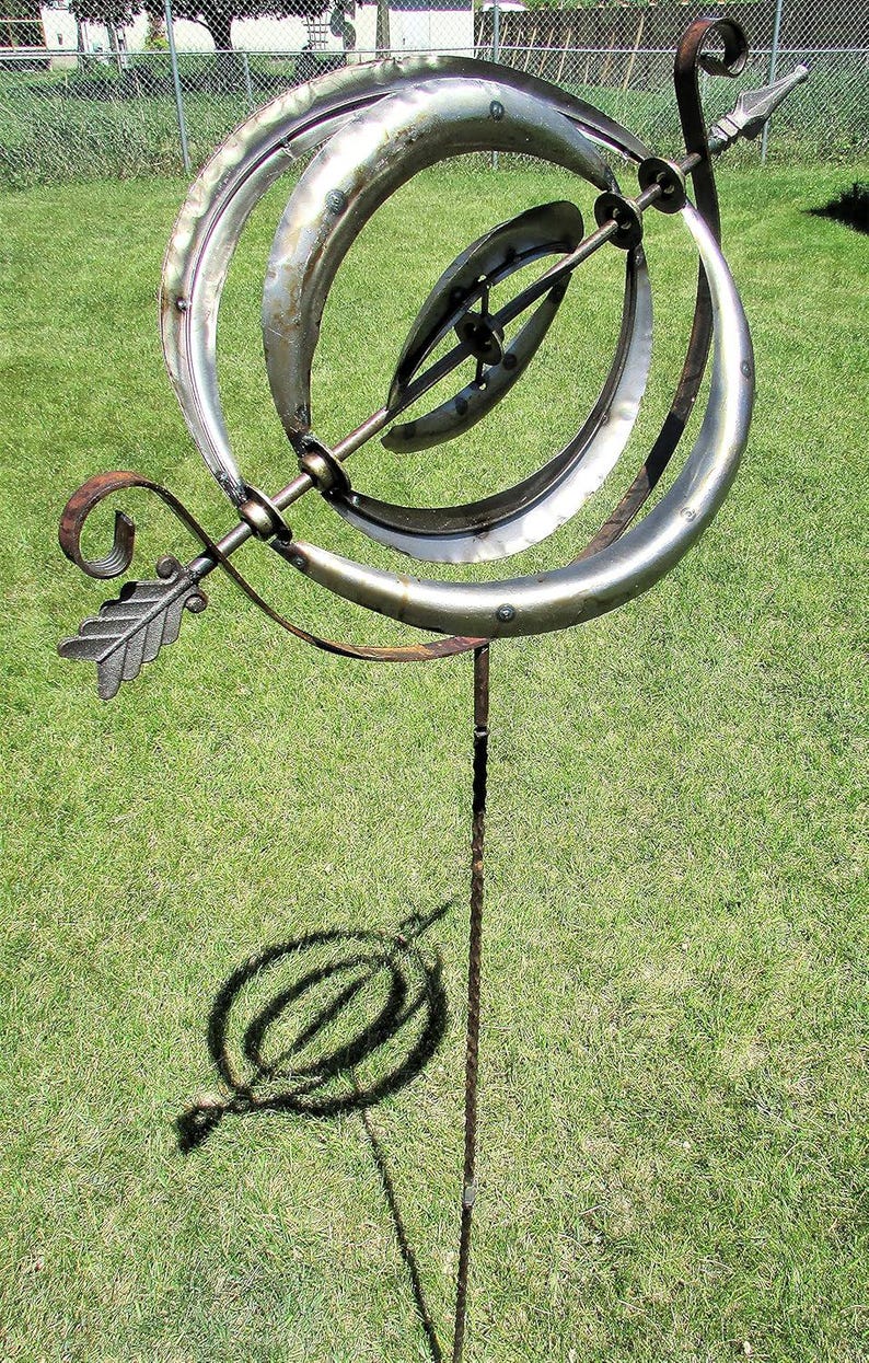 Heavy Duty Globe Weather Vane Style Metal Welded Yard Stake Wind ...