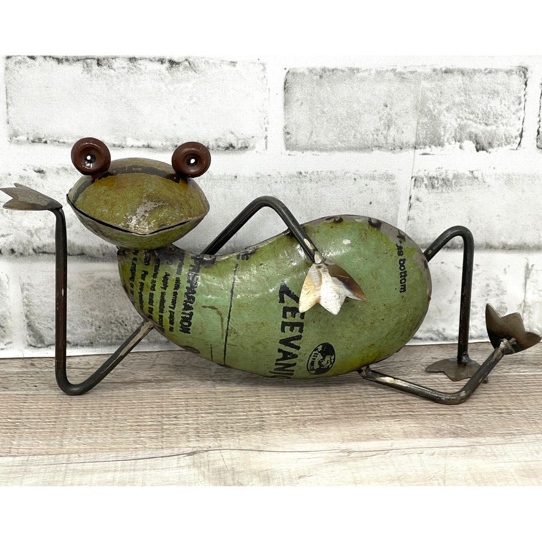 Rustic Repurposed Recycled Vintage Scrap Metal Green Laying Sassy Frog ...