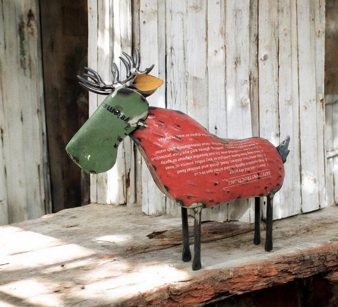 Rustic 14.25" X 16" Repurposed Vintage Scrap Metal Red Print Moose ...