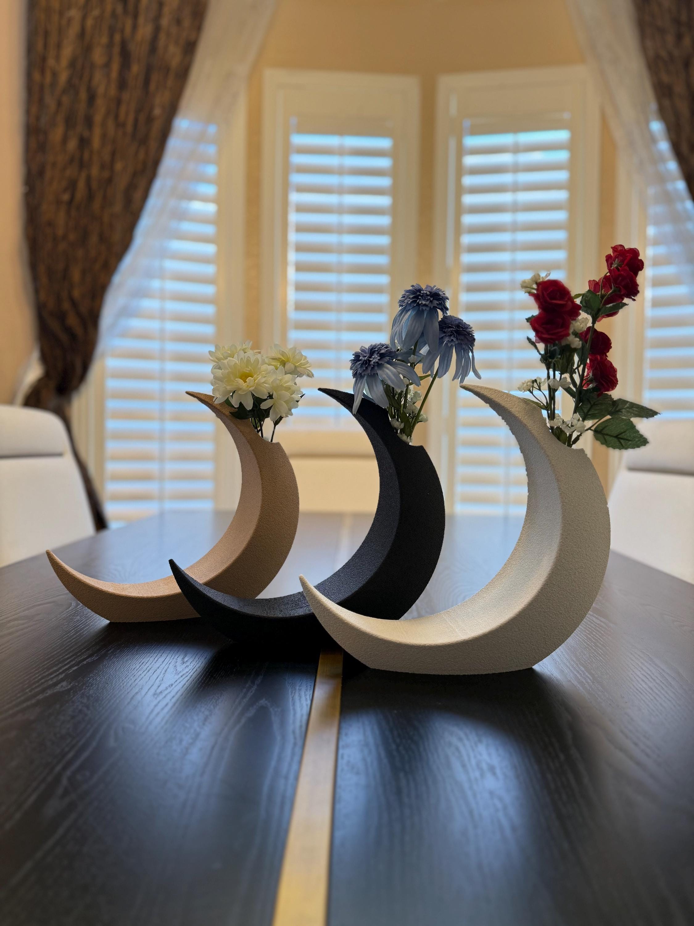 Crescent Moon Vase | Decorative Flower Holder | Modern Minimalist Home ...