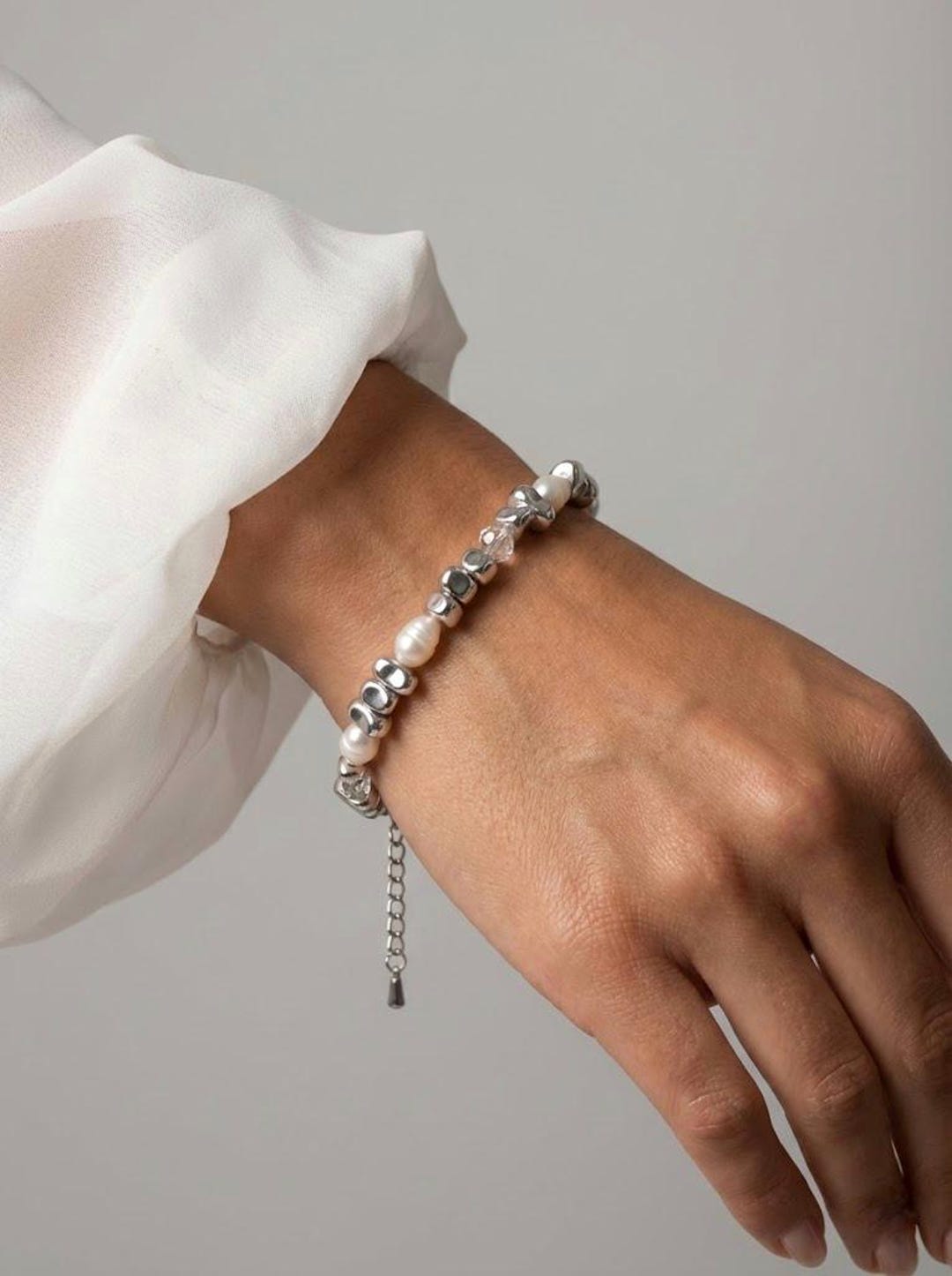 Hematite Bracelet With Freshwater Pearls, Elegant Minimalist Jewelry - Etsy