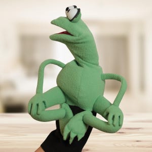 Handmade Green Frog Hand Puppet: Professional Amphibian Puppet - Etsy