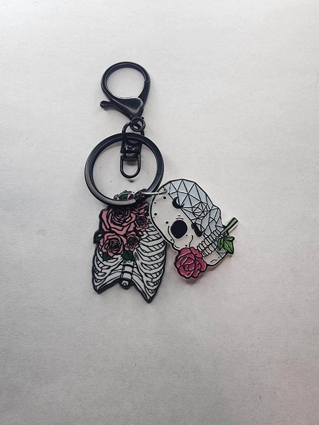 6 Varieties Skull & Bat Keychains, Skeleton Ribcage Roses Key Ring ...