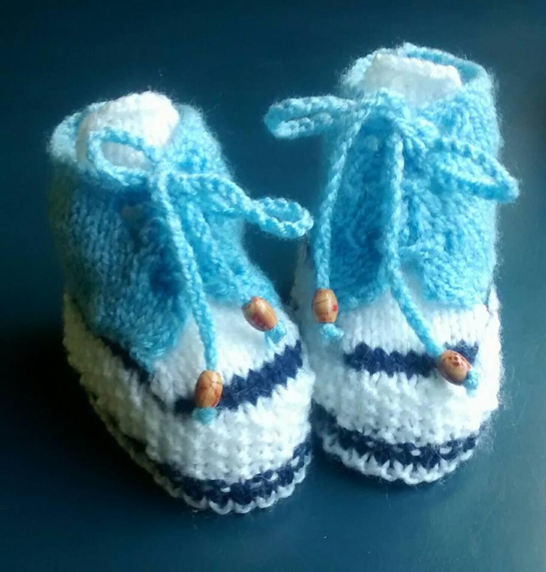 Baby Knitting Patterns Boys Converse Style Boots and Hat Sizes Newborn ...