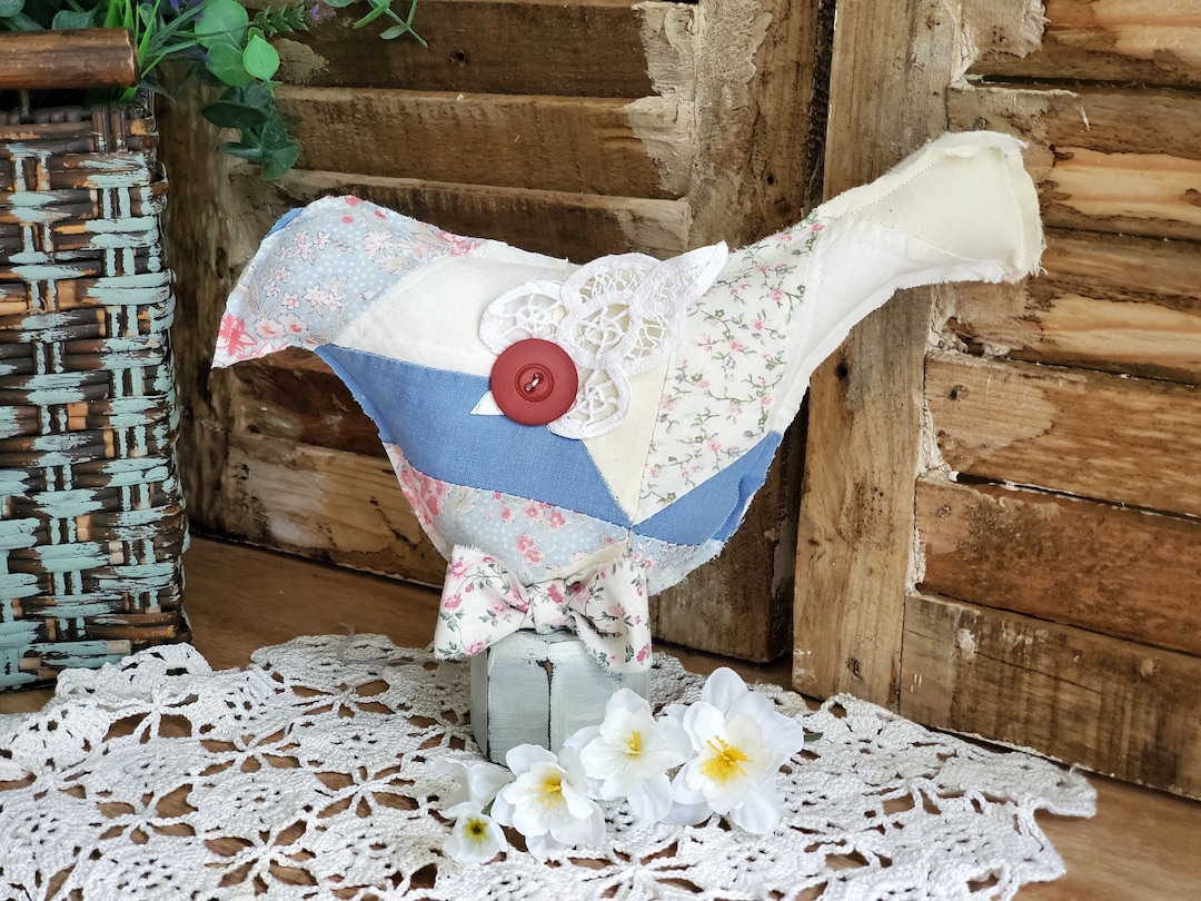 HANDMADE QUILT BIRD Tattered Edge Bird on a Stand Handmade From Old ...
