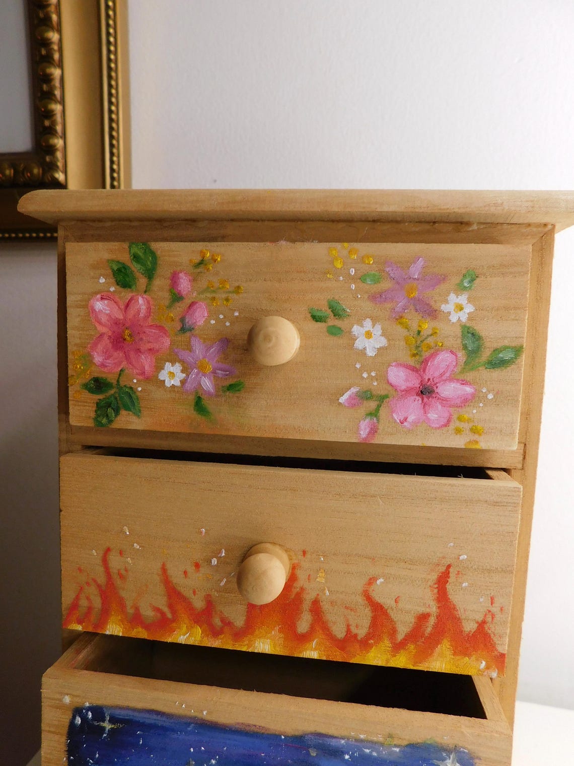 ACOTAR Archeron Drawers/ Dresser - Hand Painted - Etsy