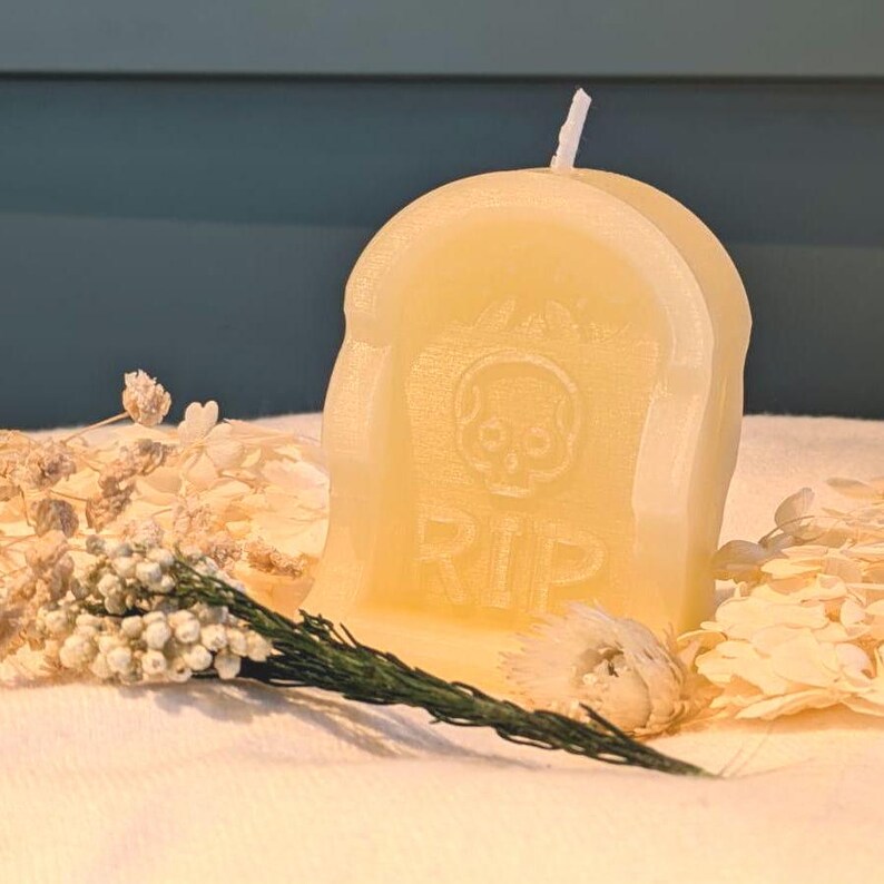 Tombstone Candle Decor Beeswax Pumpkin Spice Aroma, Apple Cinnamon, and ...