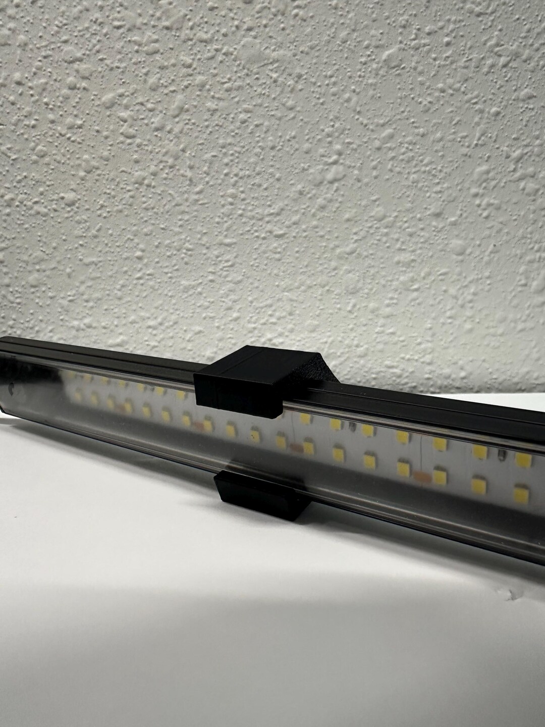 90 Degree Magnetic Mounting Brackets for 24x12mm LED Aluminum Profiles ...