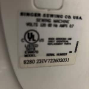 Singer Prelude Sewing Machine 8280 W/ Accessories, Pedal, 8 Built in ...