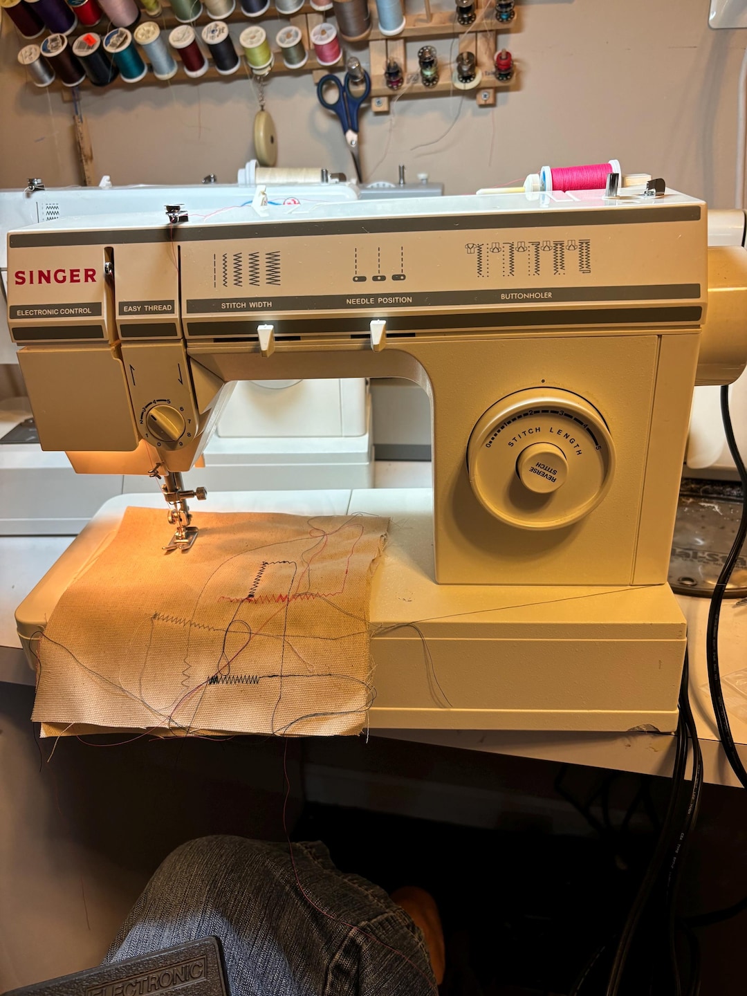 Singer 57817C 17-stitch Function Electronic Control Sewing Machine W ...