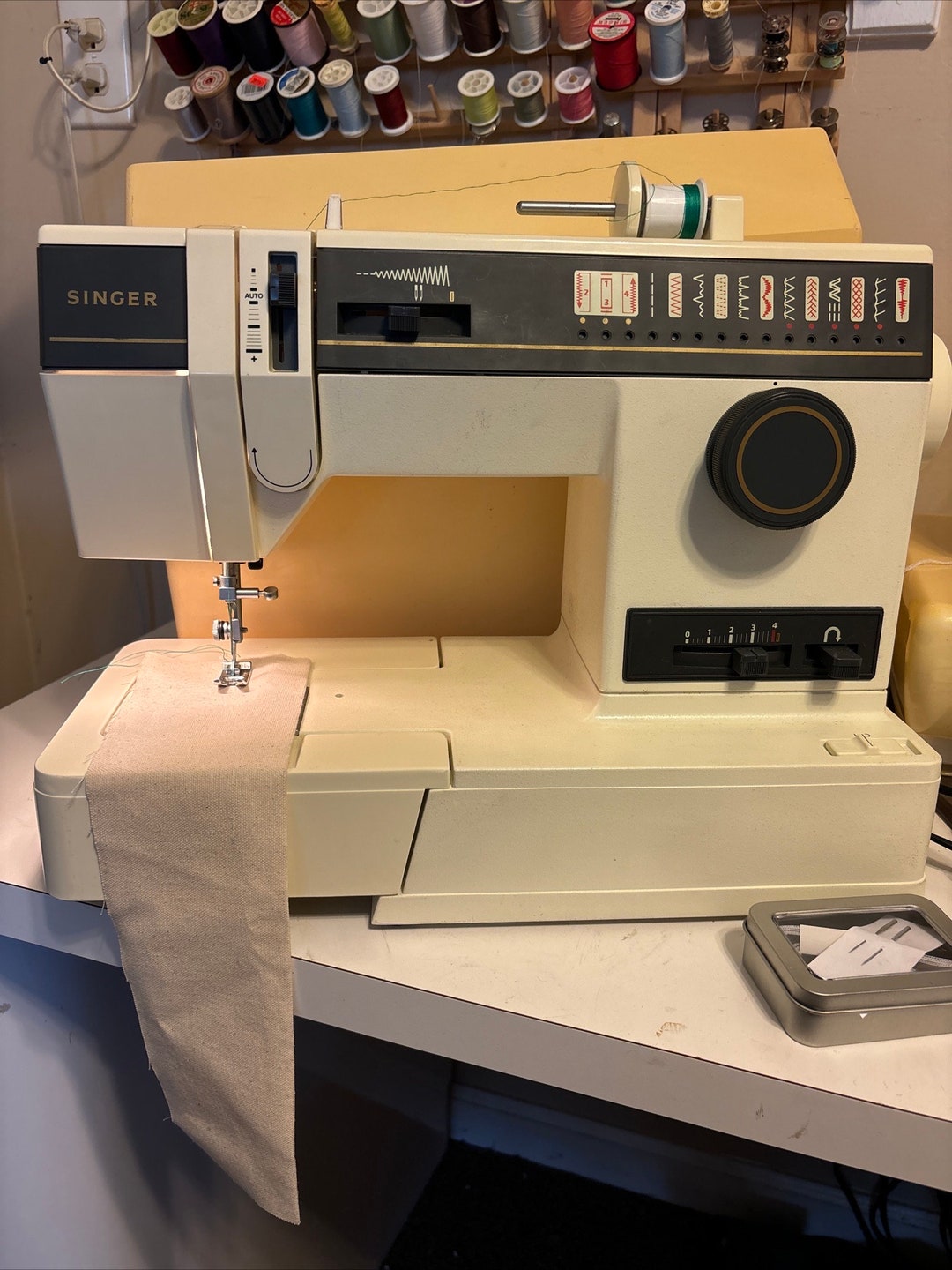 Vintage Singer Sewing Machine 4613 W/cover, Extras, Tested, Cleaned ...