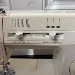 Singer Merritt 3314C Sewing Machine W/ Accesories, Tested Working Huge ...
