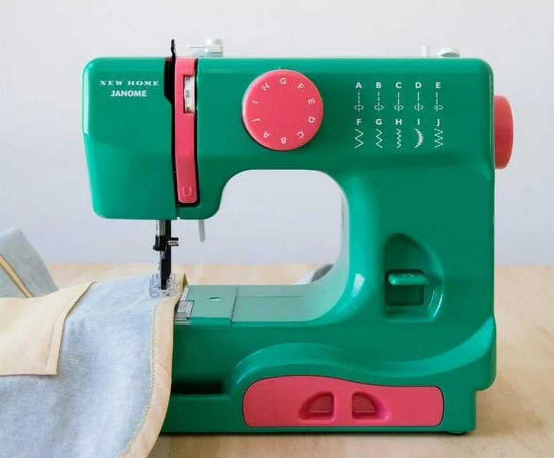Janome New Home Rare Green and Pink Compact Mini Model 525B Sewing ...
