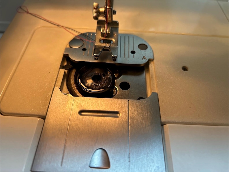 Singer 57817C 17-stitch Function Electronic Control Sewing Machine W ...