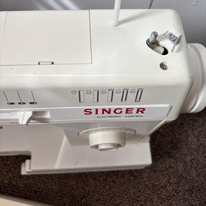 Singer Merritt 3314C Sewing Machine W/ Accesory Case, Tested Working ...