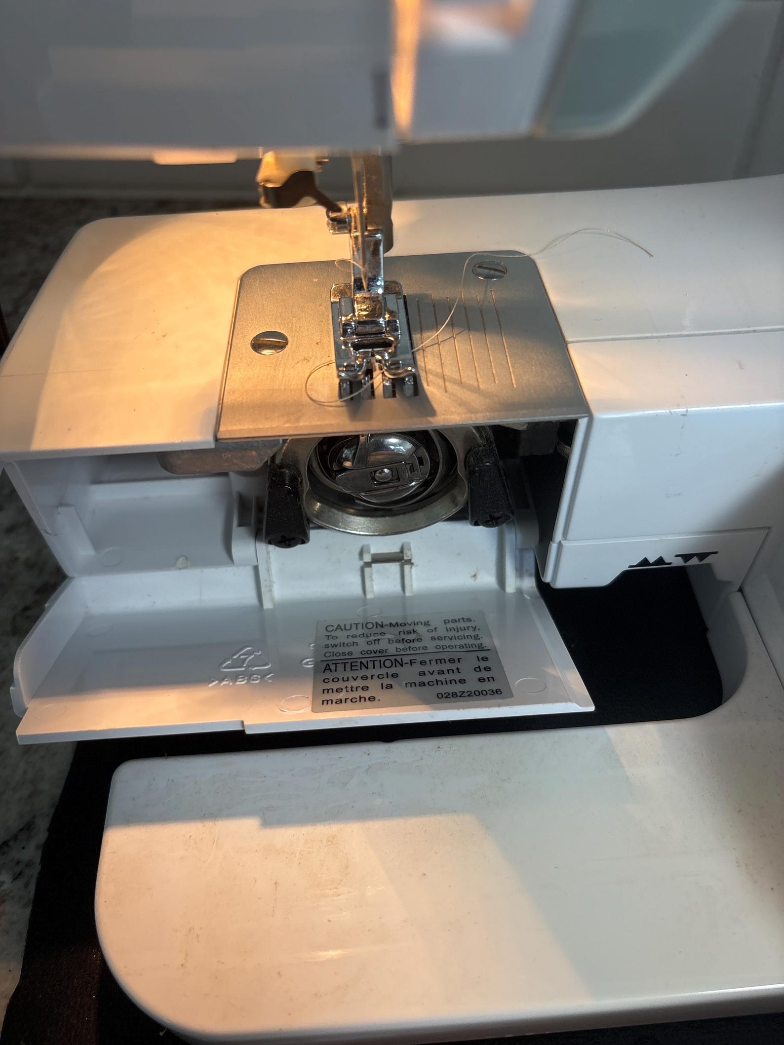 SINGER SIMPLE Sewing Machine Model 3232- Works Great- Includes Pedal ...
