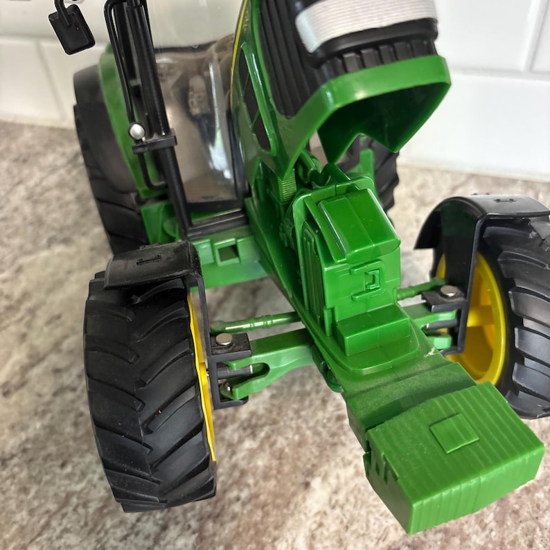 John Deere FARM Tractor 7330 Britains ERTL W/ Lifting Hood- 46096P- EUC ...
