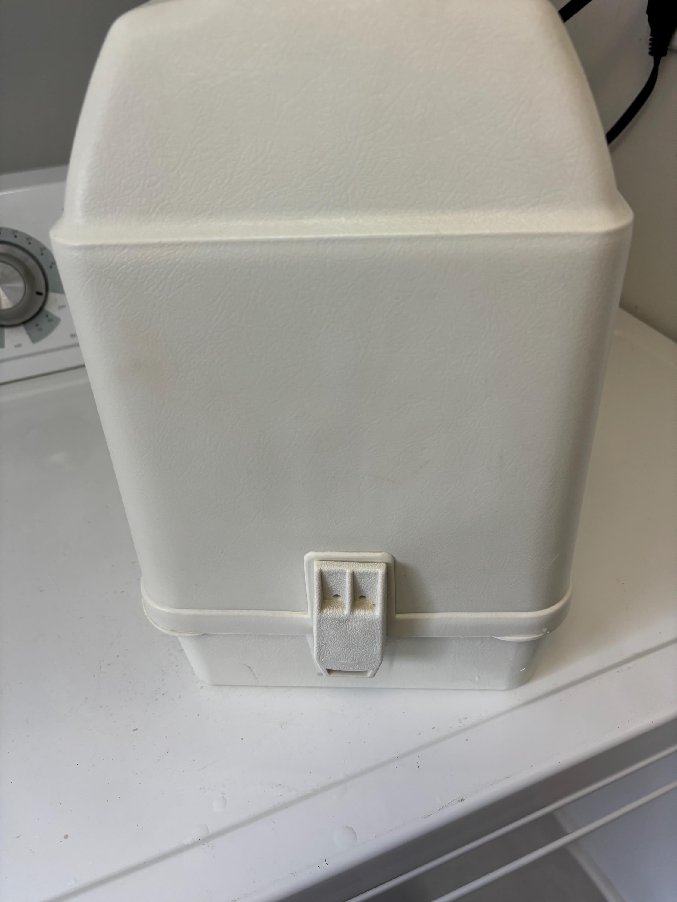 Vintage Hard Shell, Sewing Machine Case- Fits Full Size Standard Sewing ...