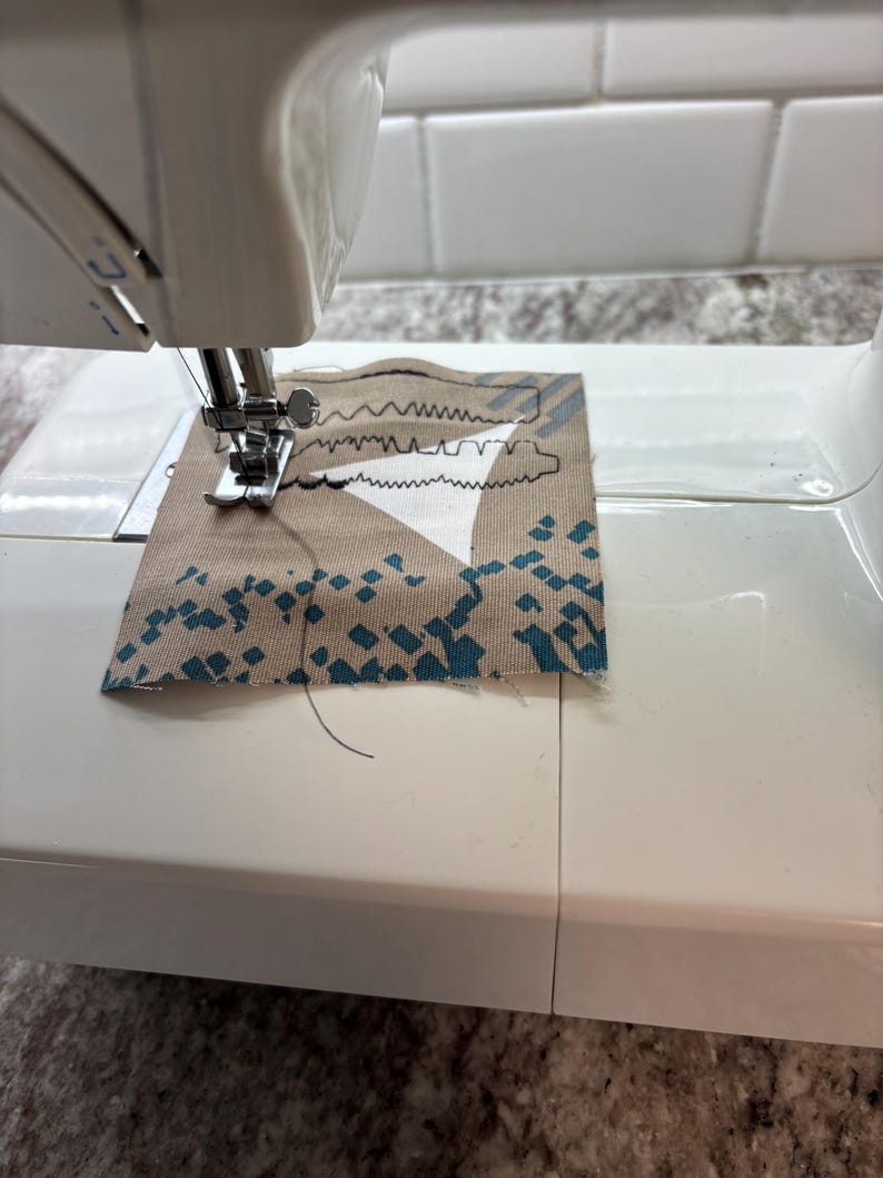 Singer Prelude Sewing Machine 8280 W/ Accessories, Cover, Manual, Pedal ...