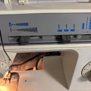 SINGER Merritt 4528 Sewing Machine Heavy Duty- Free Arm, Tested Works W ...