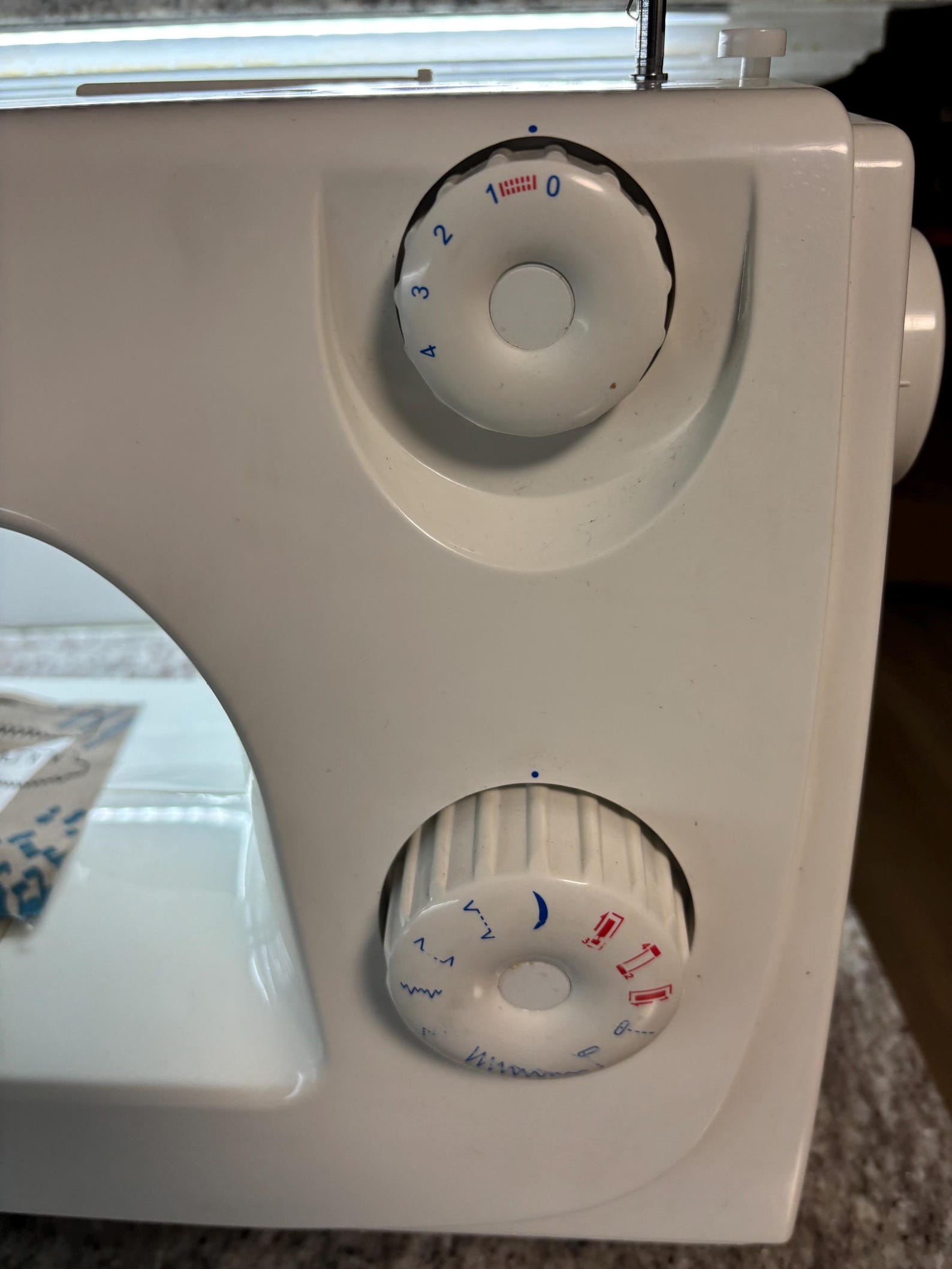 Singer Prelude Sewing Machine 8280 W/ Accessories, Cover, Manual, Pedal ...