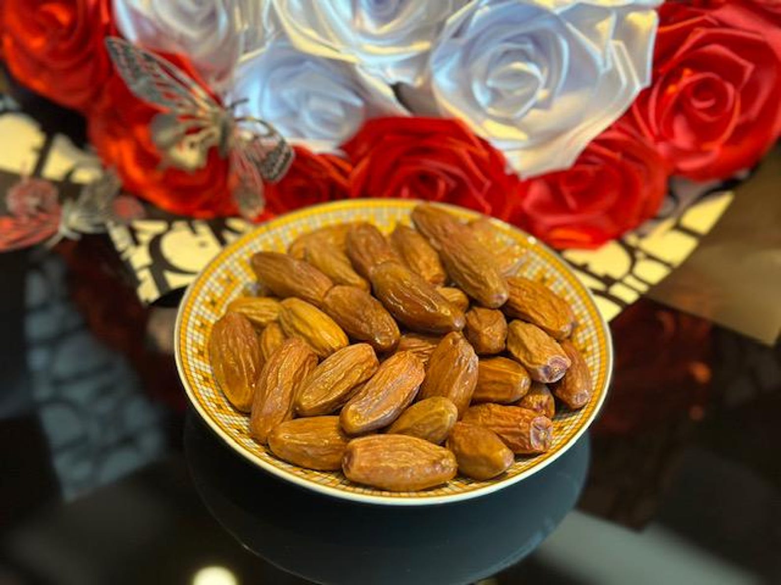 Organic Medjool Dates, Fresh Premium Quality, Natural Dried Fruit ...