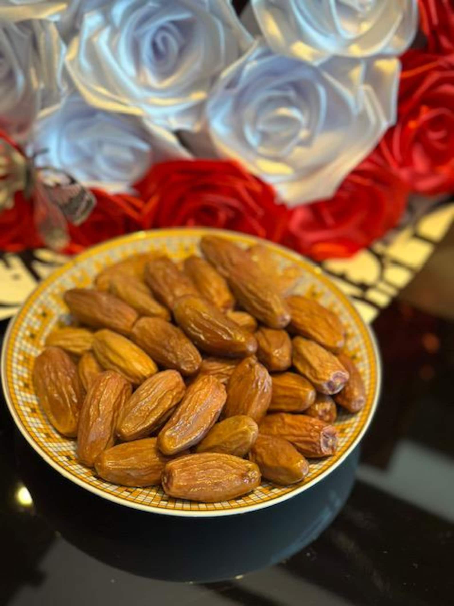 Organic Medjool Dates, Fresh Premium Quality, Natural Dried Fruit ...