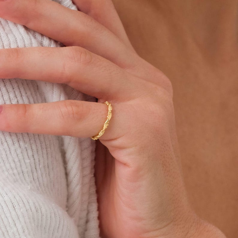 14k Gold Braided Rope Ring: Dainty Twist Wedding Band - Etsy