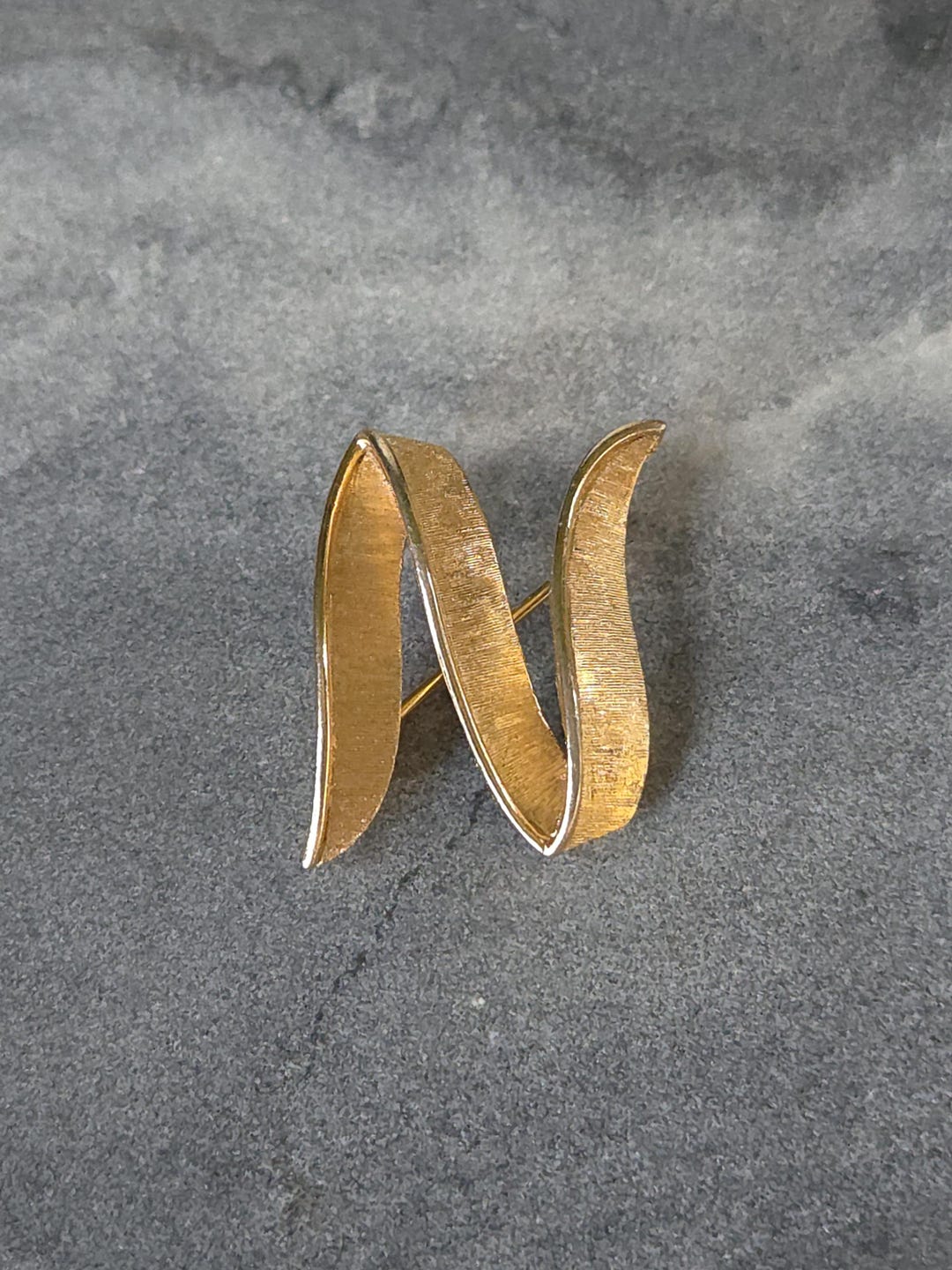 Crown Trifari Letter "n" Script Pin Brushed Gold Tone Brooch Pin ...