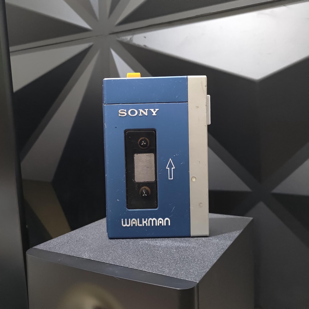 Sony Walkman Cassette Tape Player TPS-L2 Guardians of the Galaxy ...