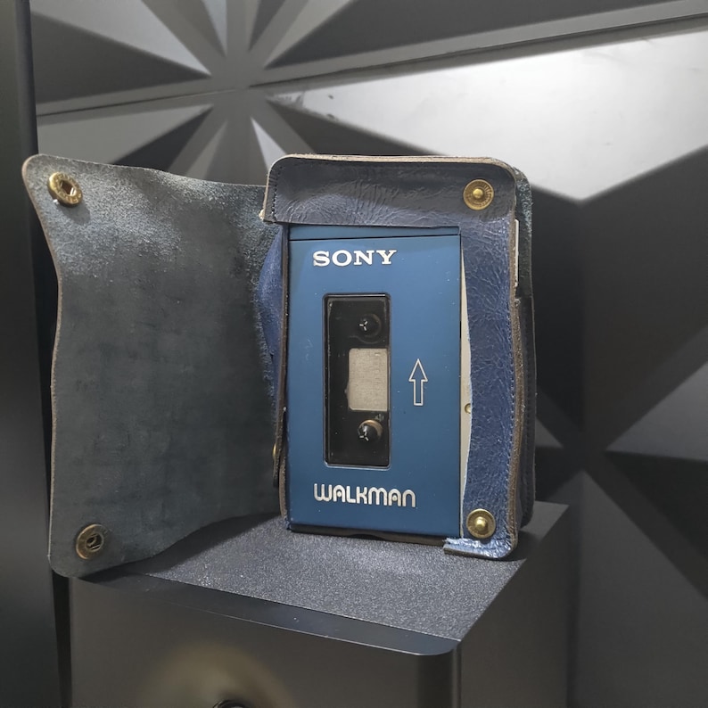 Sony Walkman Cassette Tape Player TPS-L2 Guardians of the Galaxy ...