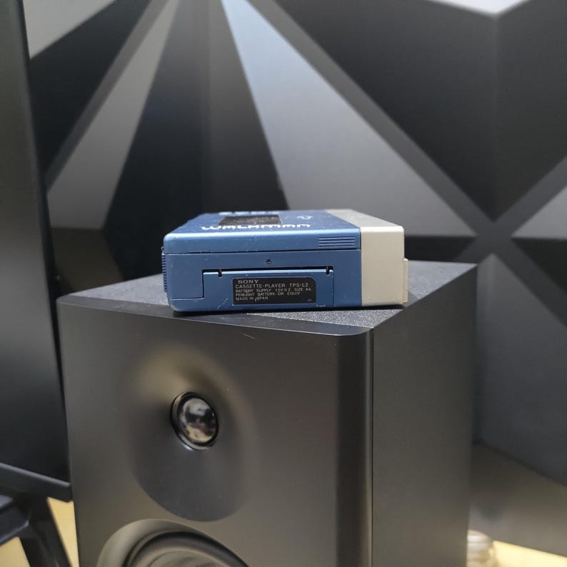 Sony Walkman Cassette Tape Player TPS-L2 Guardians of the Galaxy ...