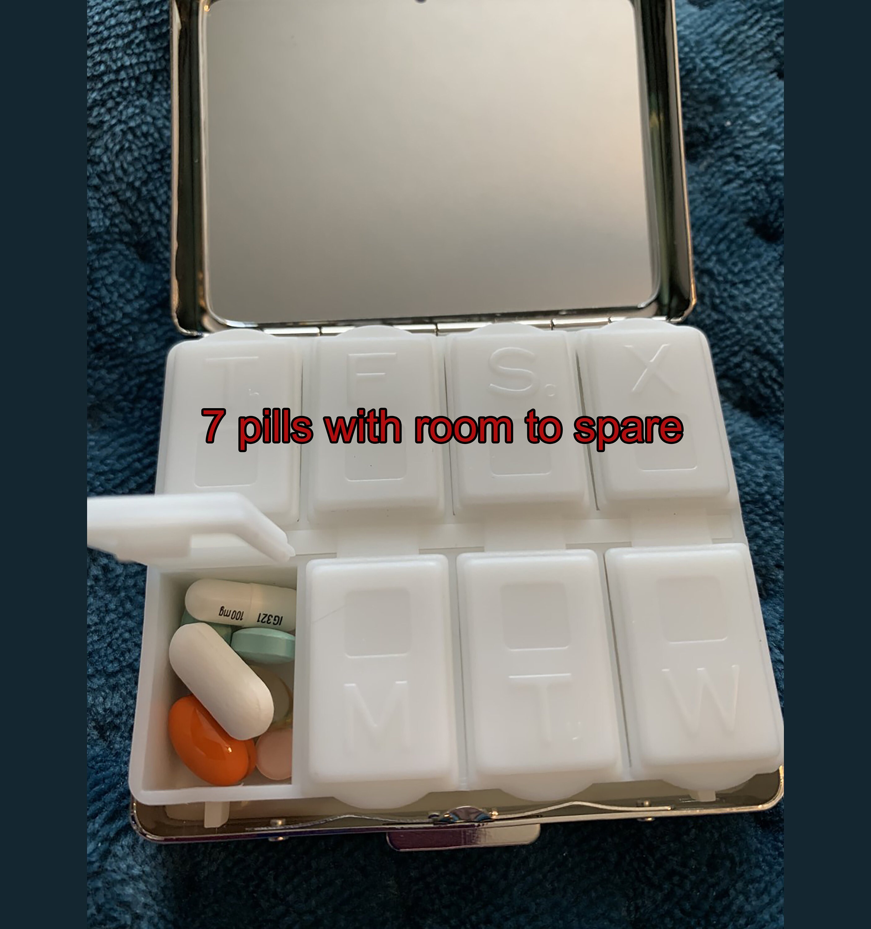 The Great Wave off Kanagawa 7 Day Pill Box With Mirror - Etsy