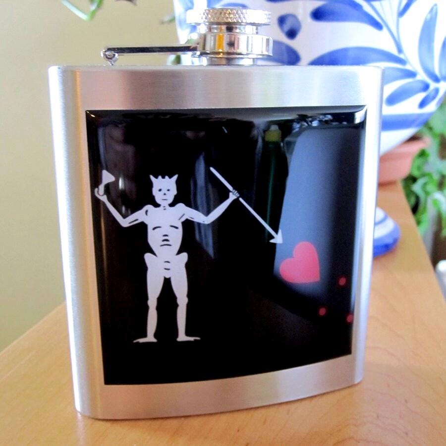 Blackbeard Pirate Flag Liquor Hip Flask - Etsy