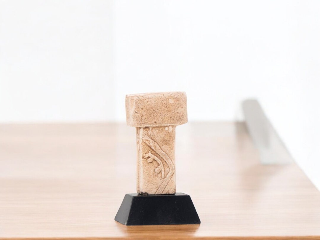 Decorative Göbekli Tepe Statue Hand-painted Natural Stone 10x8 Cm - Etsy