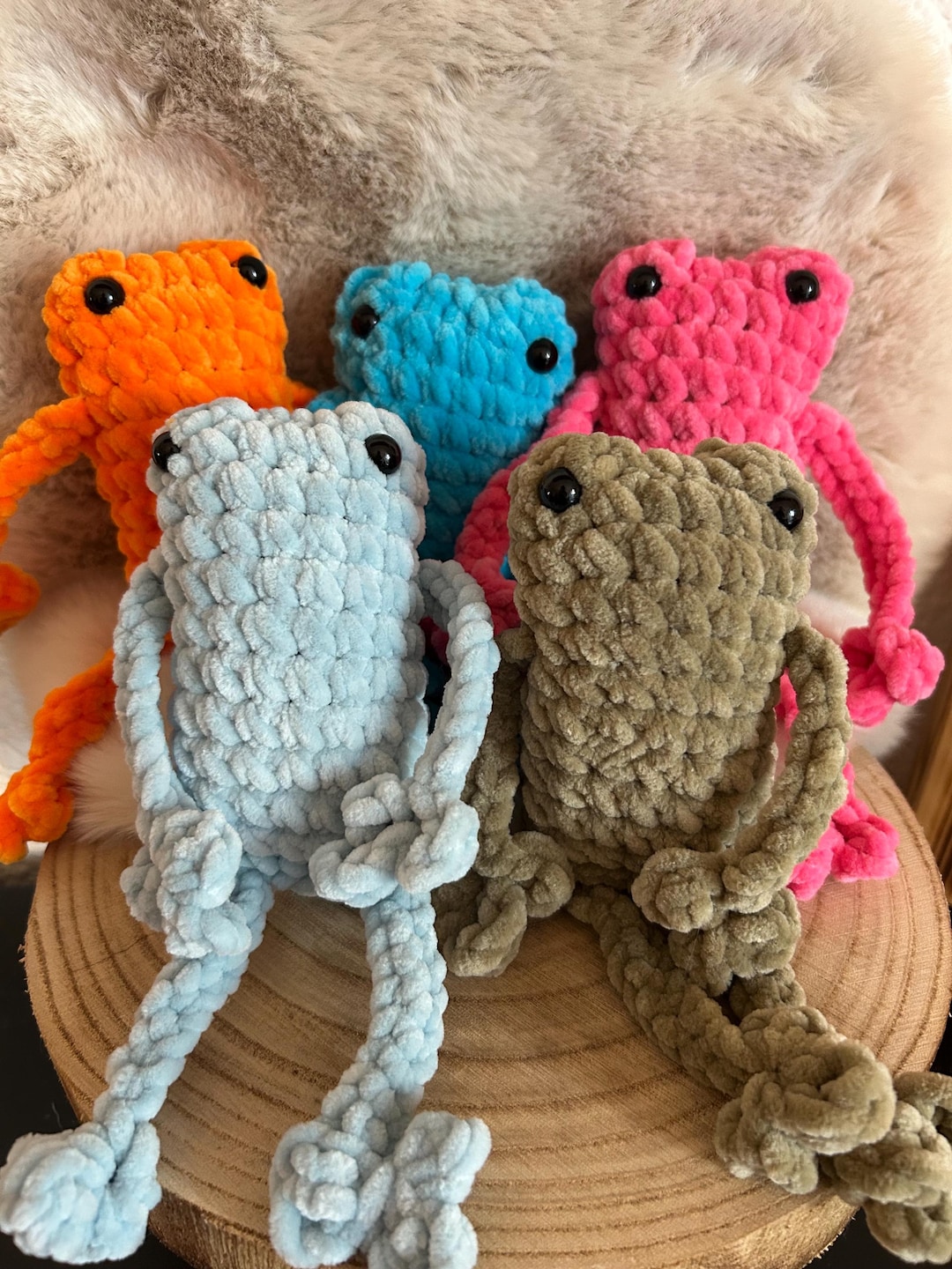 Leggy Frog / Crocheted Frog - Etsy