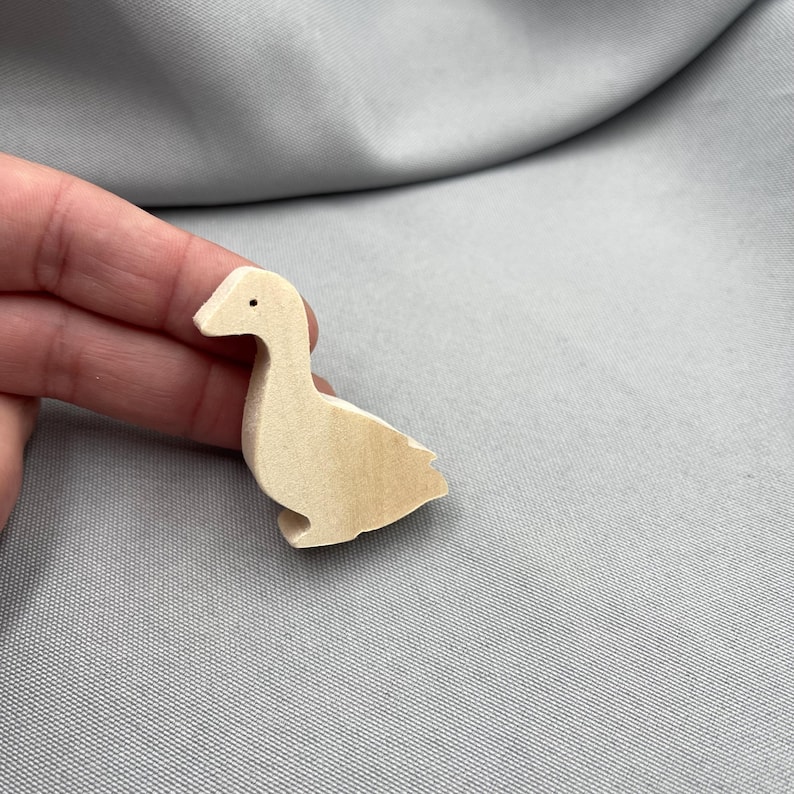 Unfinished Wooden Goose Cutout, Natural Animal Shape for DIY Crafts ...