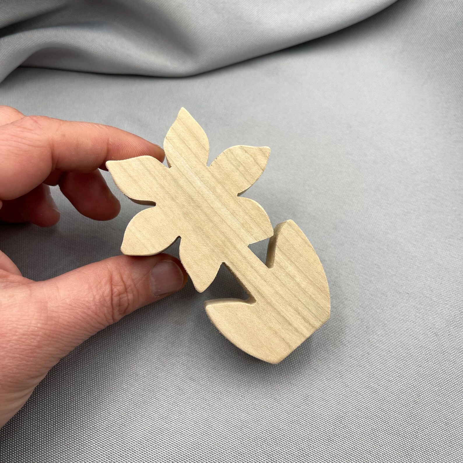 Unfinished Daisy, Wooden Flower, Unpainted Floral Decor, Standing ...