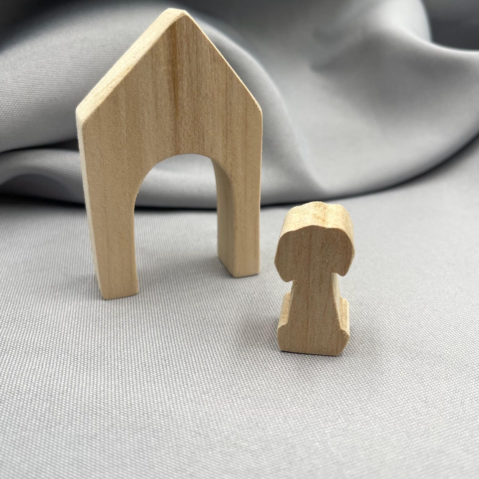 Mini Wooden Dog and Kennel, Unfinished Standing Dog and House, Small ...