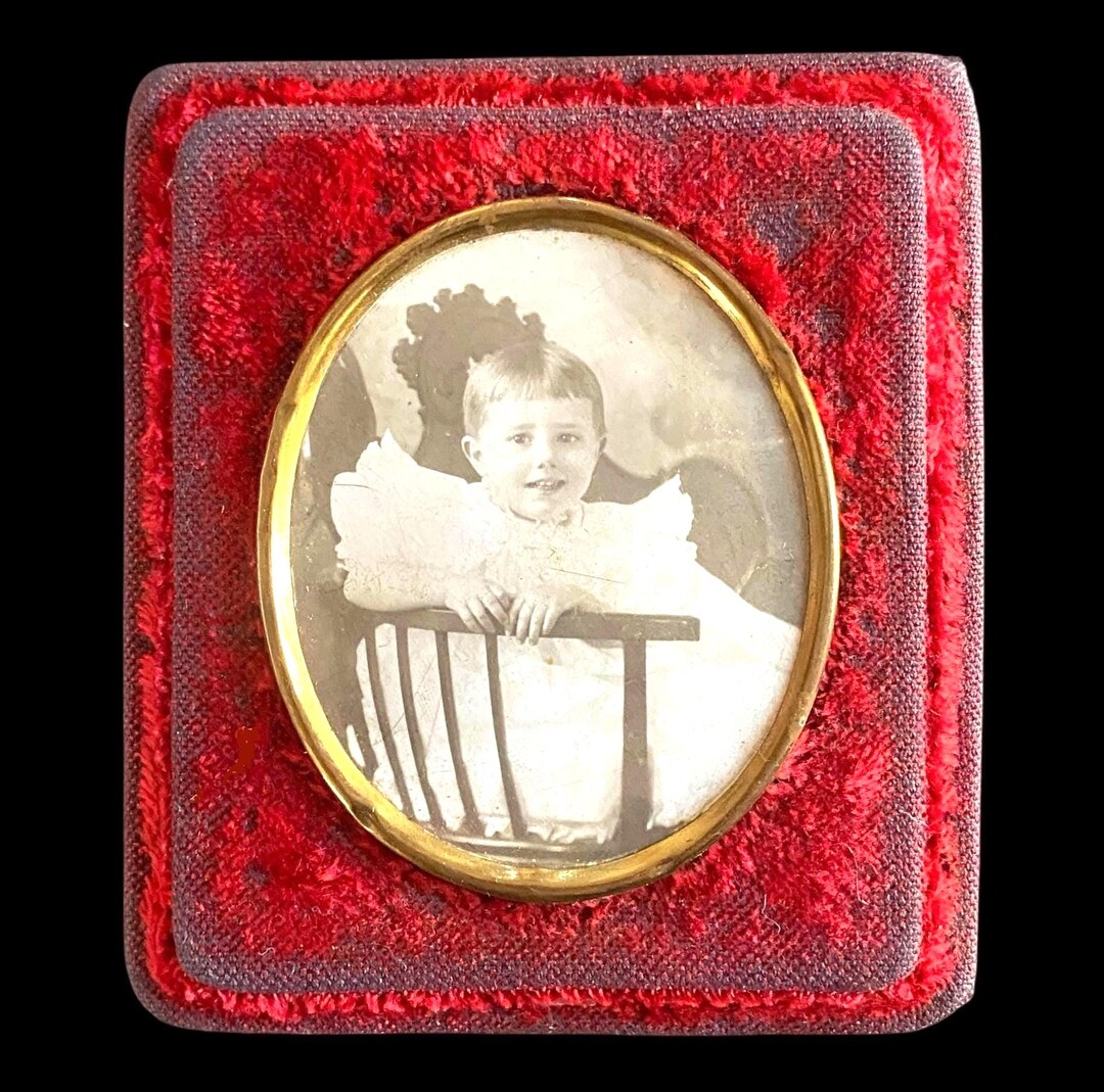 Vintage, Victorian, Red, Velvet, Picture Frame, Child Photo - Etsy