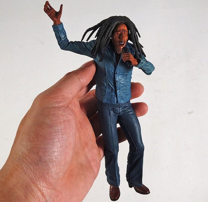 Bob Marley Music Legends Jamaica Singer & Microphone PVC Action Figure ...