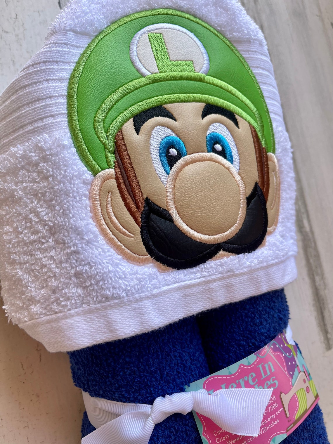 Luigi Hooded Towel Luigi Towel Nintendo Towel Pool Towel - Etsy