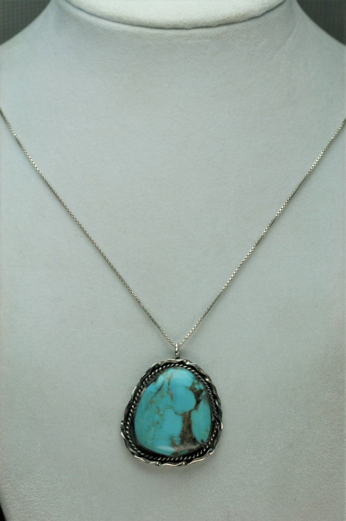 Vintage Sterling and Turquoise Pendant With Chain - Etsy
