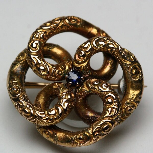 Love Knot Brooch - Etsy