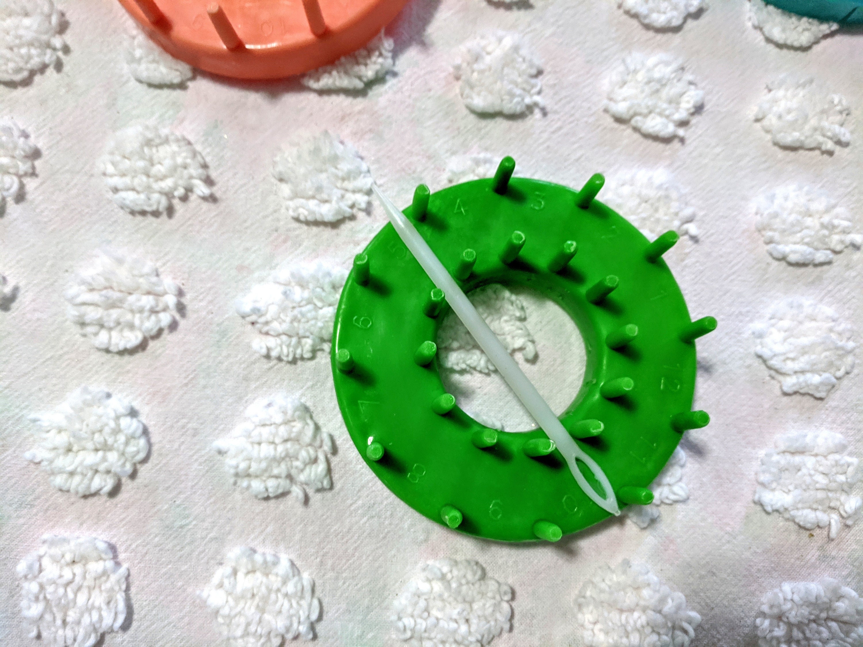 DIY Flower Loom Technique Round Loom Tool How to make Shapes | Etsy