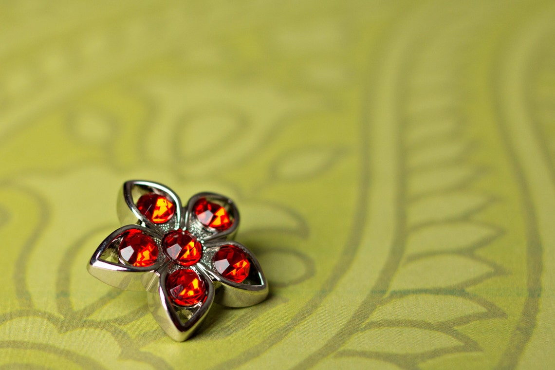 5 Rhinestone Buttons Red Star Buttons Kendall Button - Etsy