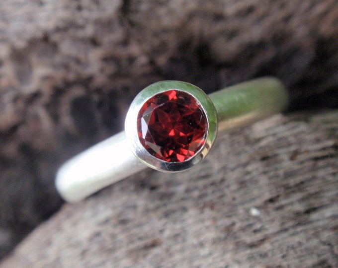 Red Garnet Gemstone Ring January Birthstone Natural Red Garnet - Etsy