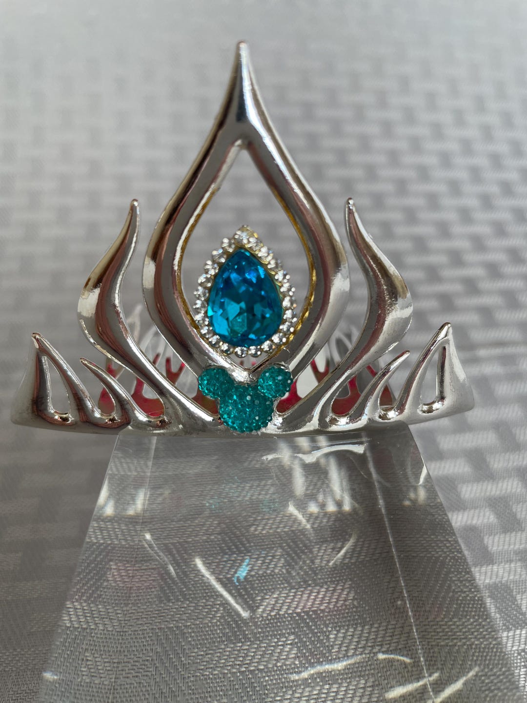 Mini Elsa Comb, Disney Flower Girl, Disney Cosplay, Mickey Themed ...